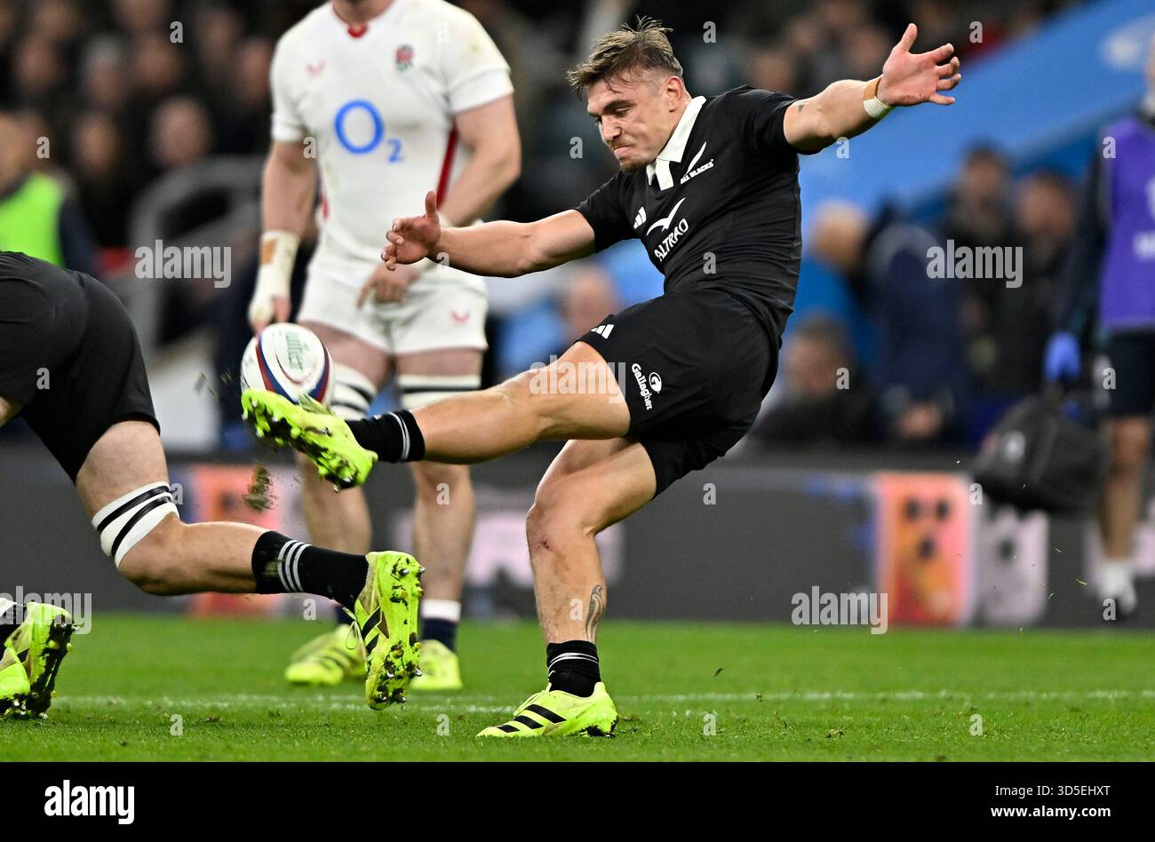 Twickenham. United Kingdom. 15 November 2025. England V New Zealand ...