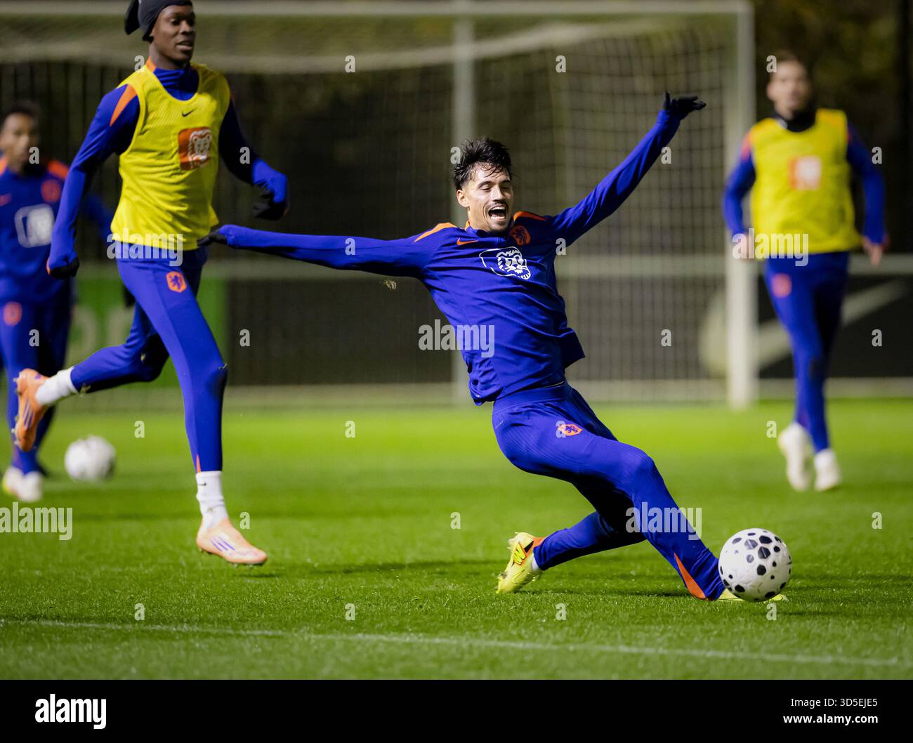 ZEIST - Emanuel Emegha and Tijjani Reijnders during a Dutch national ...