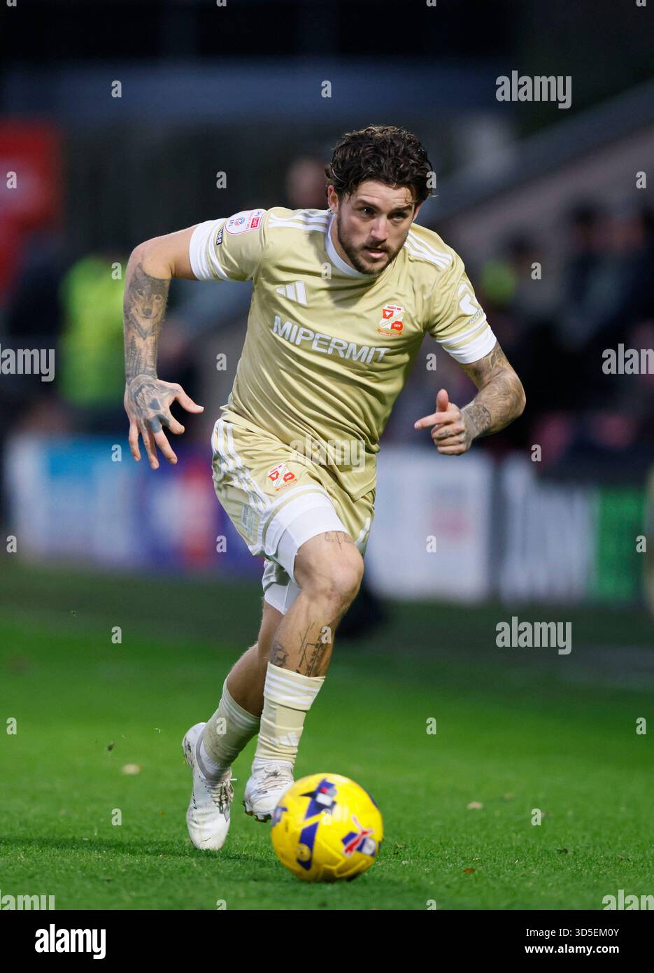 Swindon Town's Darren Oldaker during the Sky Bet League Two match at ...