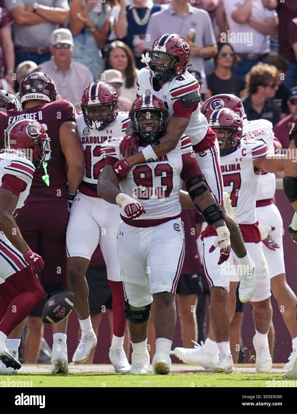 South Carolina defensive lineman Nick Barrett (93) celebrates with ...