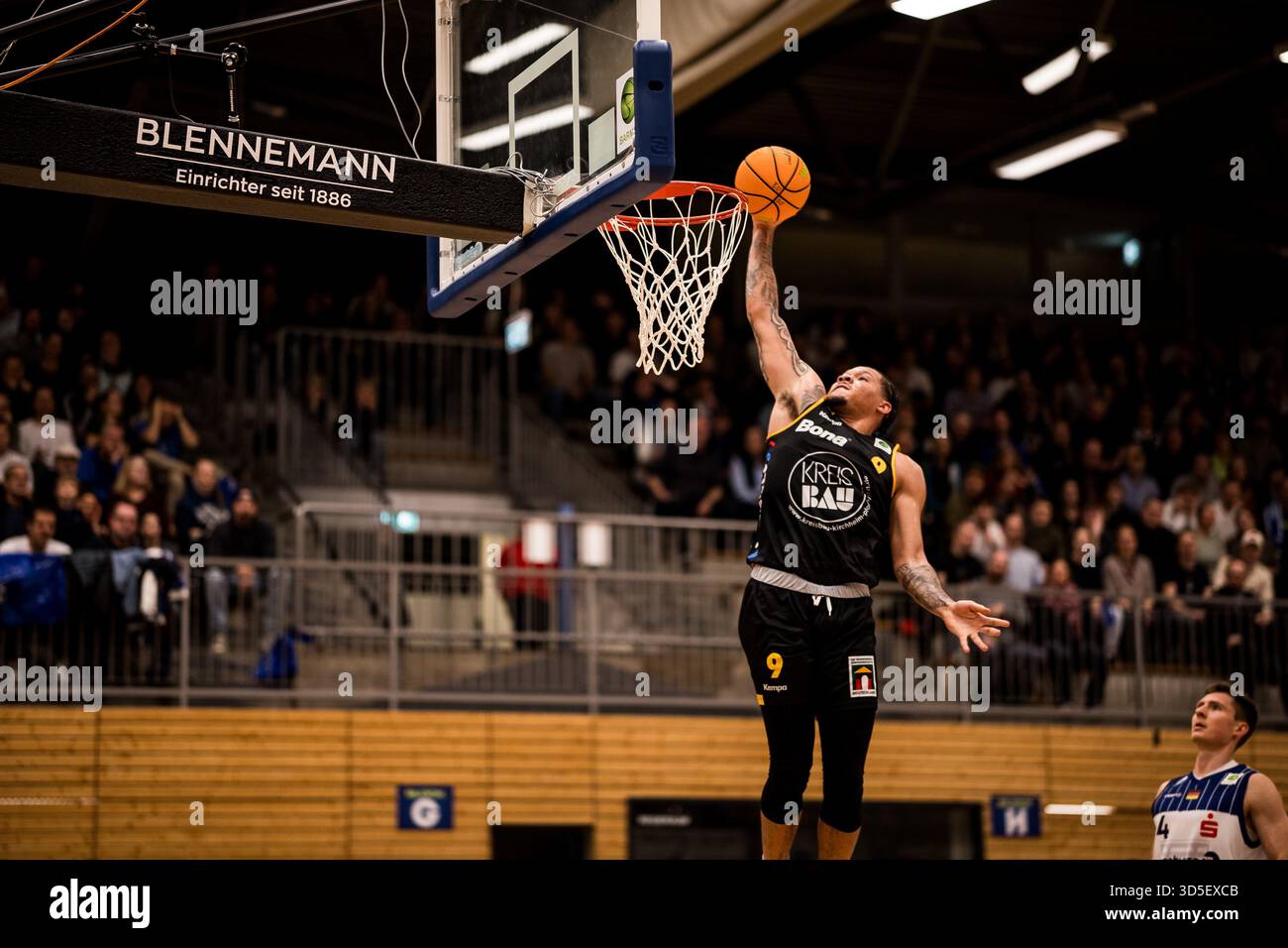 Tylan James Pope (Bozic Estriche Knights Kirchheim, 9) in the shot ...