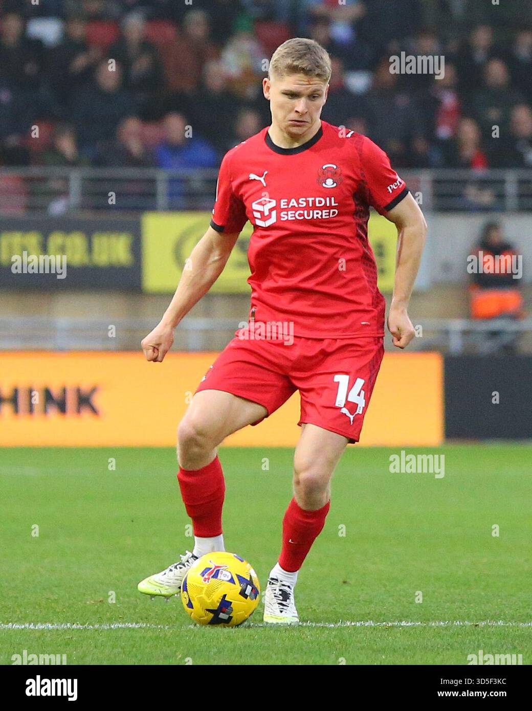 London, England, November 15 2025: Michael Craig (14 Leyton Orient ...