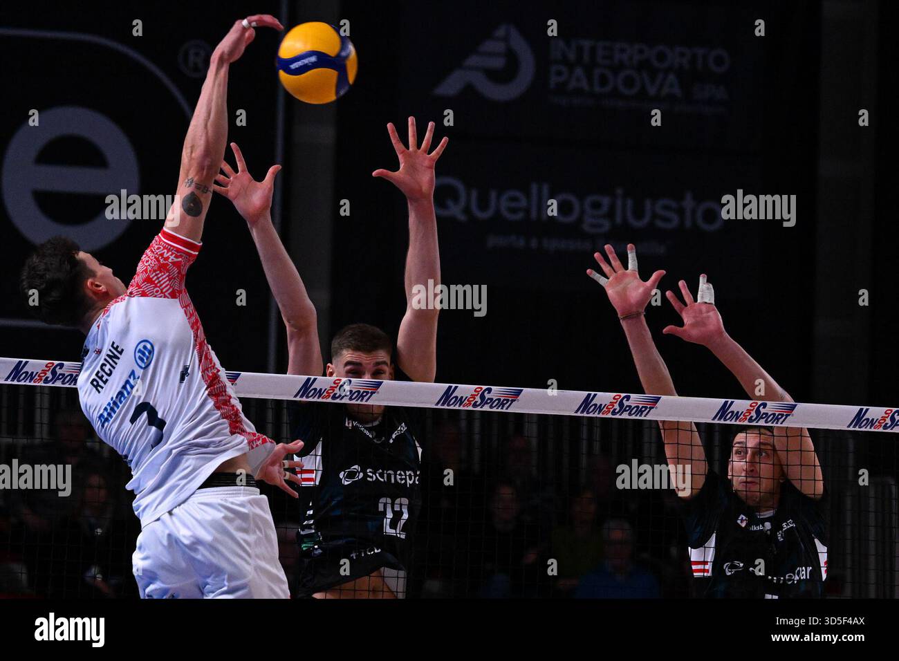 Francesco Recine ( Allianz Milano Stock Photo - Alamy