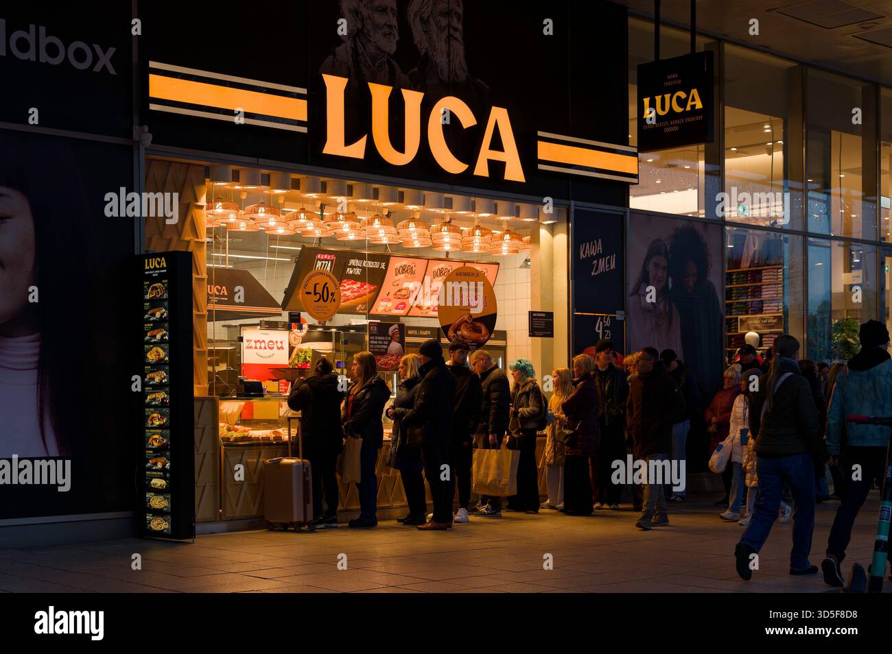 Bakery people waiting in hi-res stock photography and images - Alamy