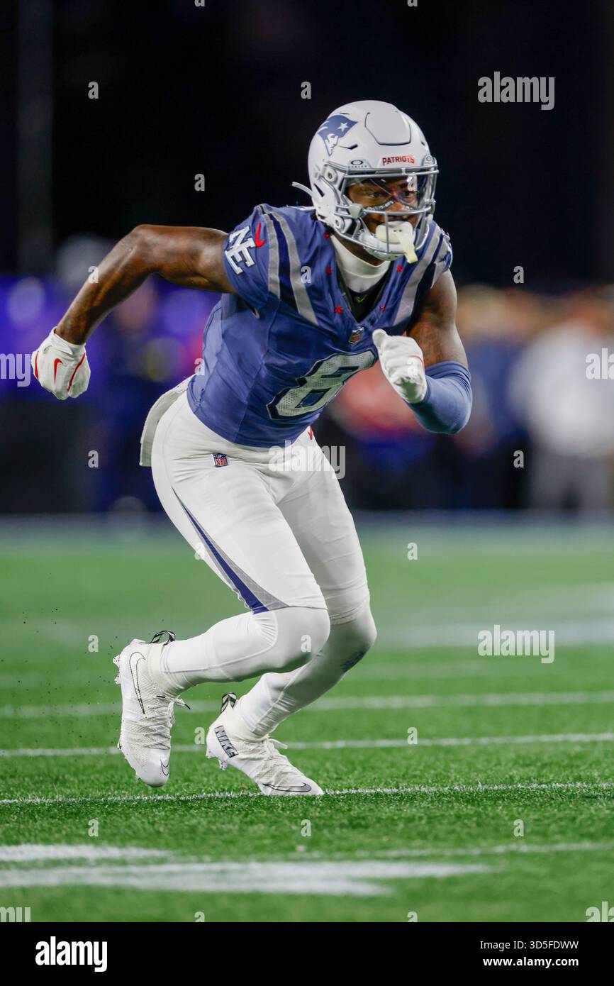 New England Patriots wide receiver Stefon Diggs (8) runs a route during ...