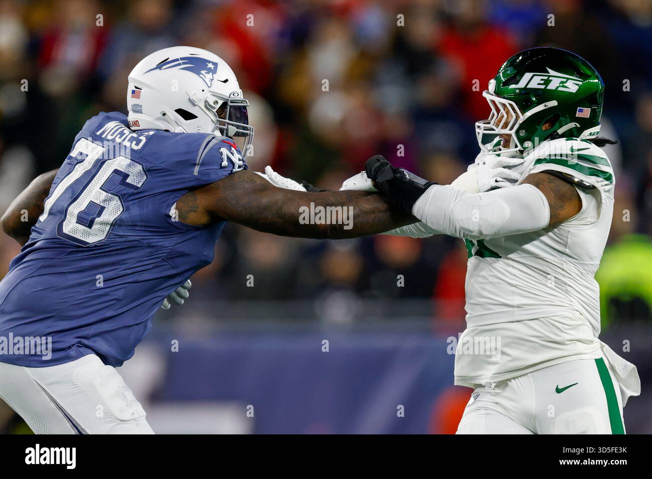 New York Jets linebacker Jermaine Johnson II (11) battles with New ...