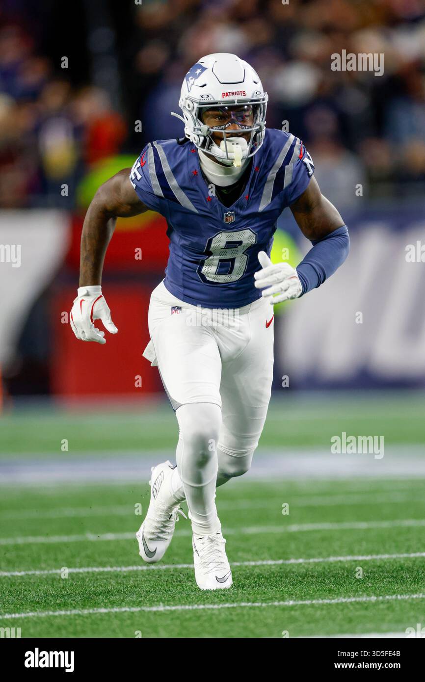 New England Patriots wide receiver Stefon Diggs (8) runs a route during ...