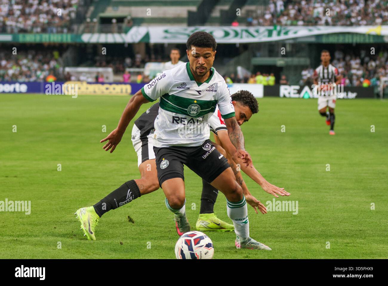 PR - CURITIBA - 11/15/2025 - BRAZILIAN B 2025, CORITIBA x ATHLETIC CLUB - Lucas Ronier, Coritiba ...