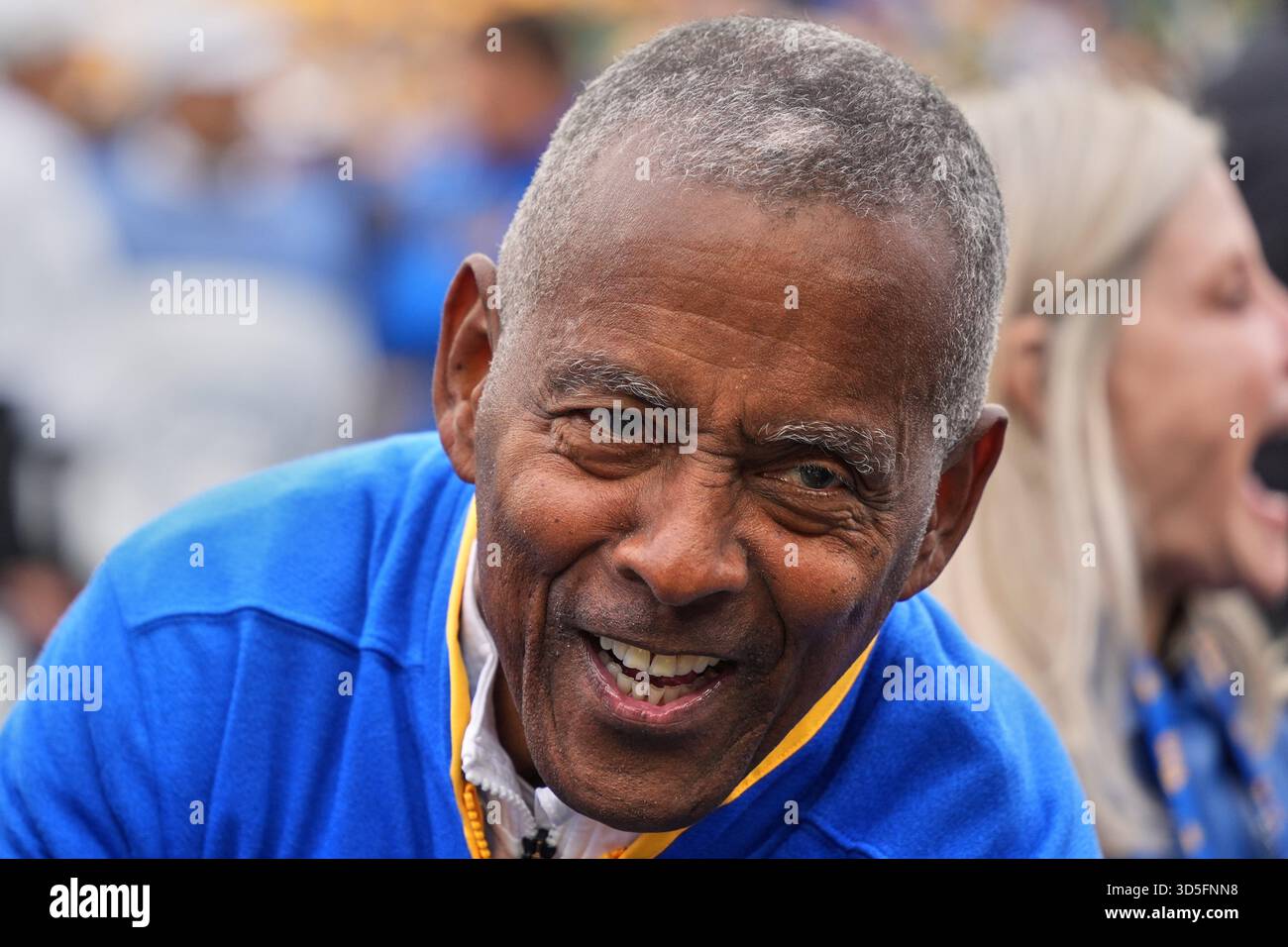 Pro Football Hall of Fame running back Tony Dorsett attends an NCAA ...