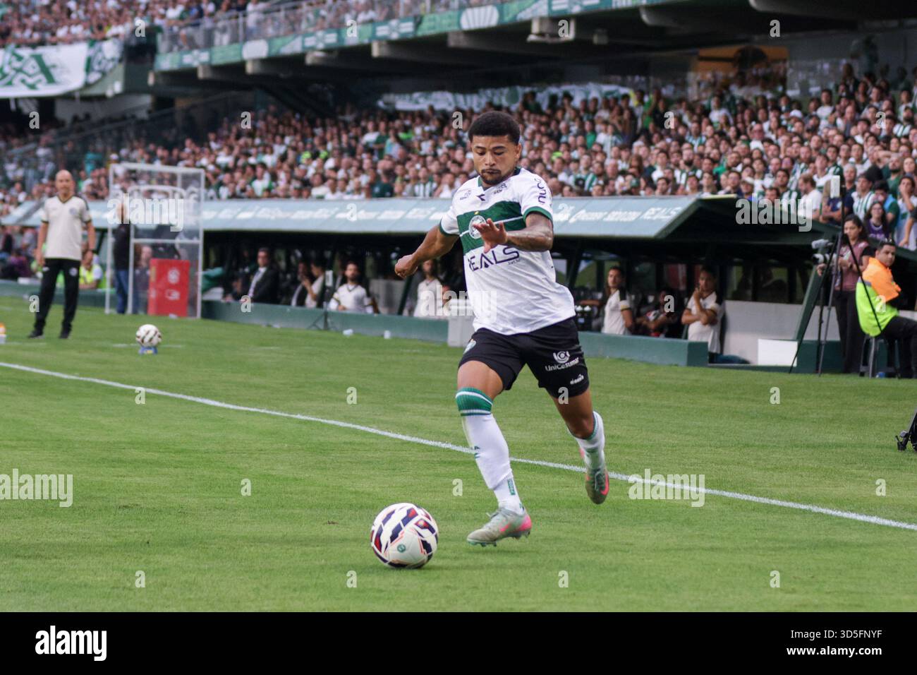 PR - CURITIBA - 11/15/2025 - BRAZILIAN B 2025, CORITIBA x ATHLETIC CLUB - Lucas Ronier, Coritiba ...