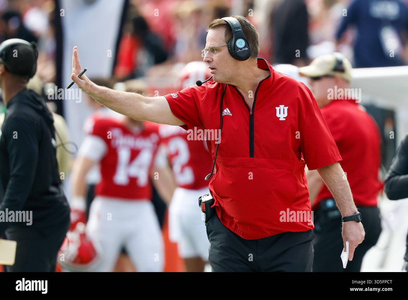 November 15, 2025: Indiana Hoosiers head coach Curt Cignetti during the ...