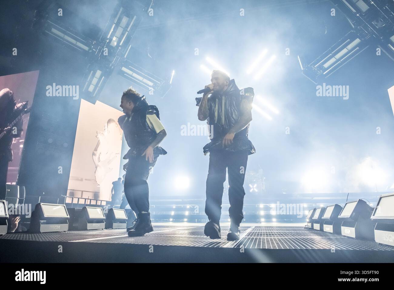 Die deutsche Metallcore Band Electric Callboy ex Eskimo Callboy live in ...