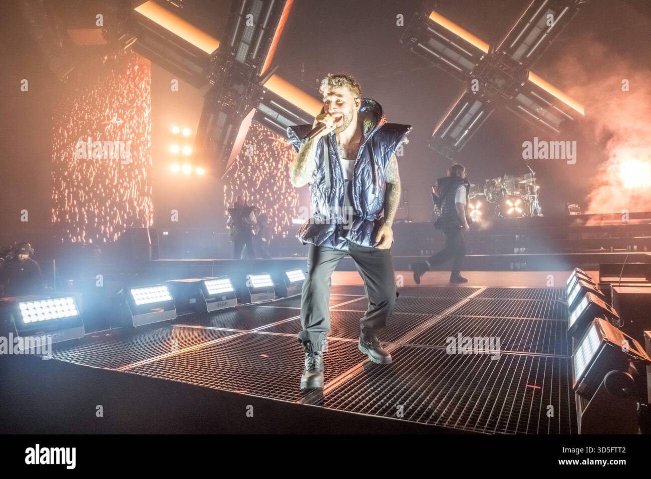 Die deutsche Metallcore Band Electric Callboy ex Eskimo Callboy live in ...