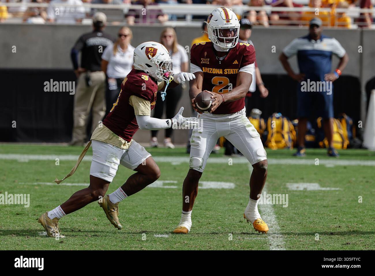 TEMPE, AZ - NOVEMBER 15: Arizona State Sun Devils quarterback Jeff Sims ...