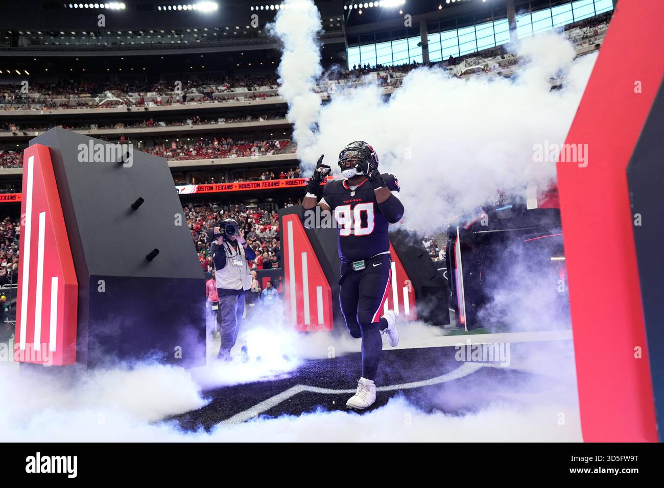 Houston Texans defensive tackle Marlon Davidson enters the field before ...