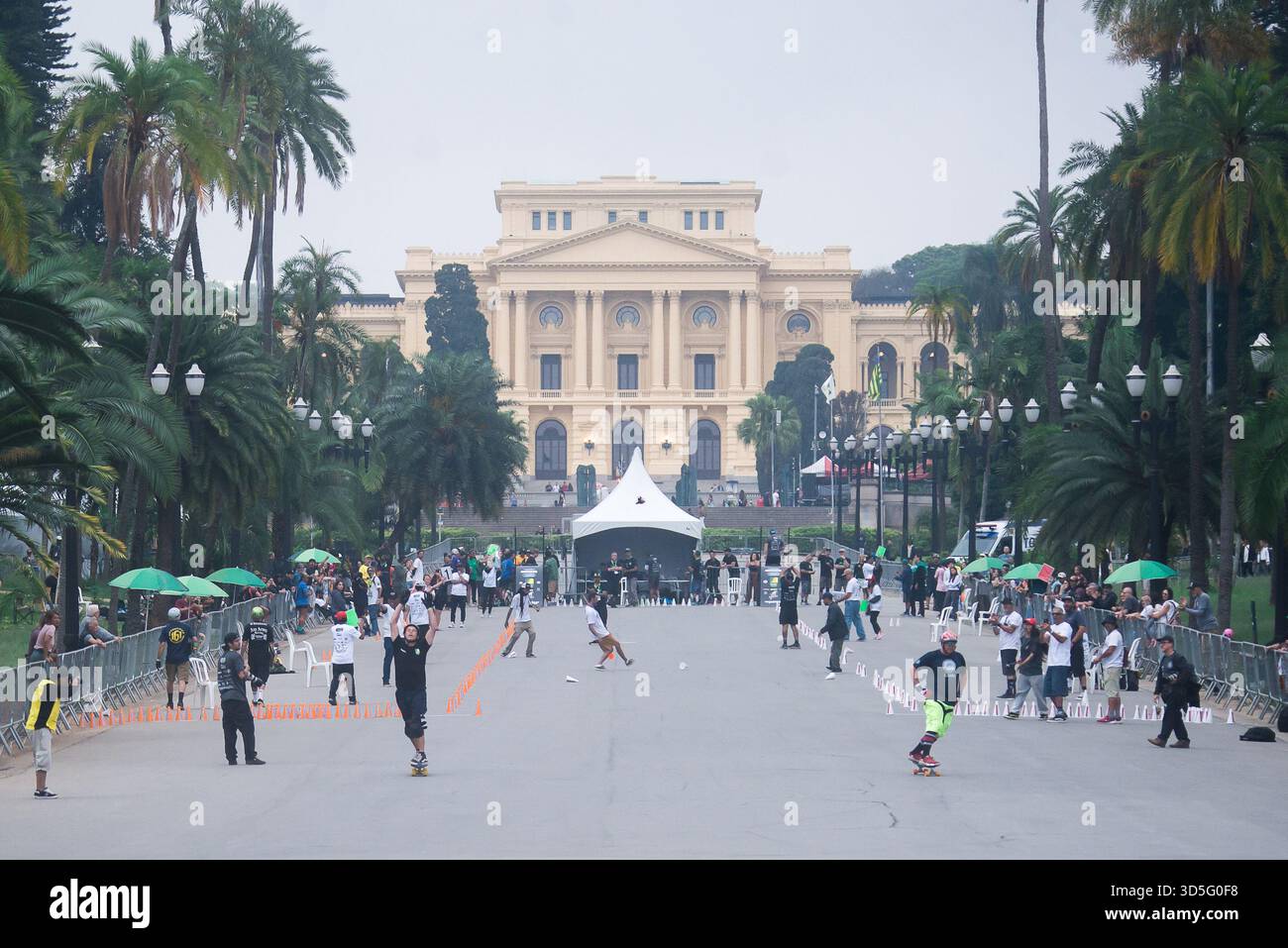 SãO PAULO, SP - 15.11.2025: SLALOM SKATEBOARDING CHAMPIONSHIP 2025 SP ...