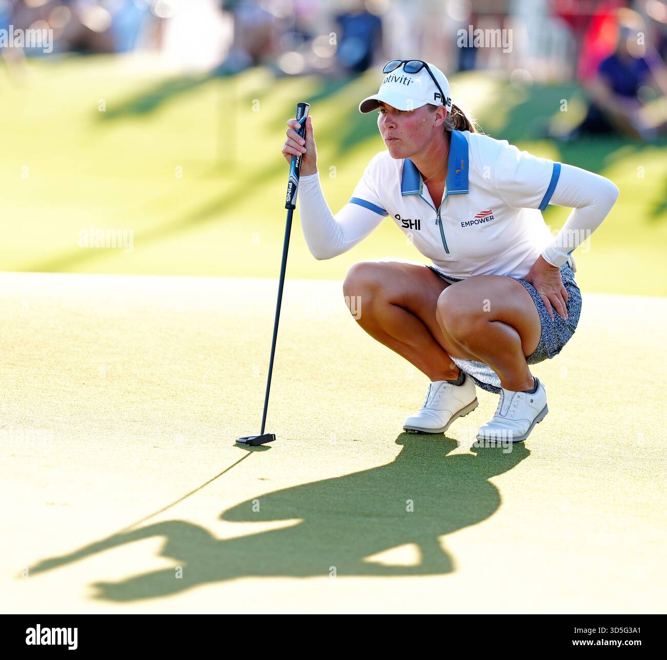 BELLEAIR, FL - NOVEMBER 15: LPGA golfer Jennifer Kupcho putts during ...
