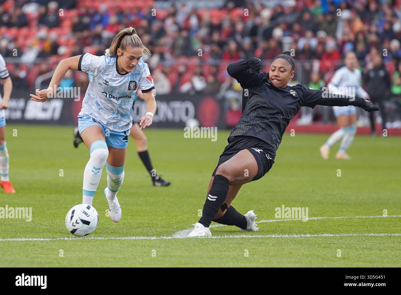 Kaylee Hunter #11 of AFC Toronto and Jessika Cowart #21 of Vancouver ...