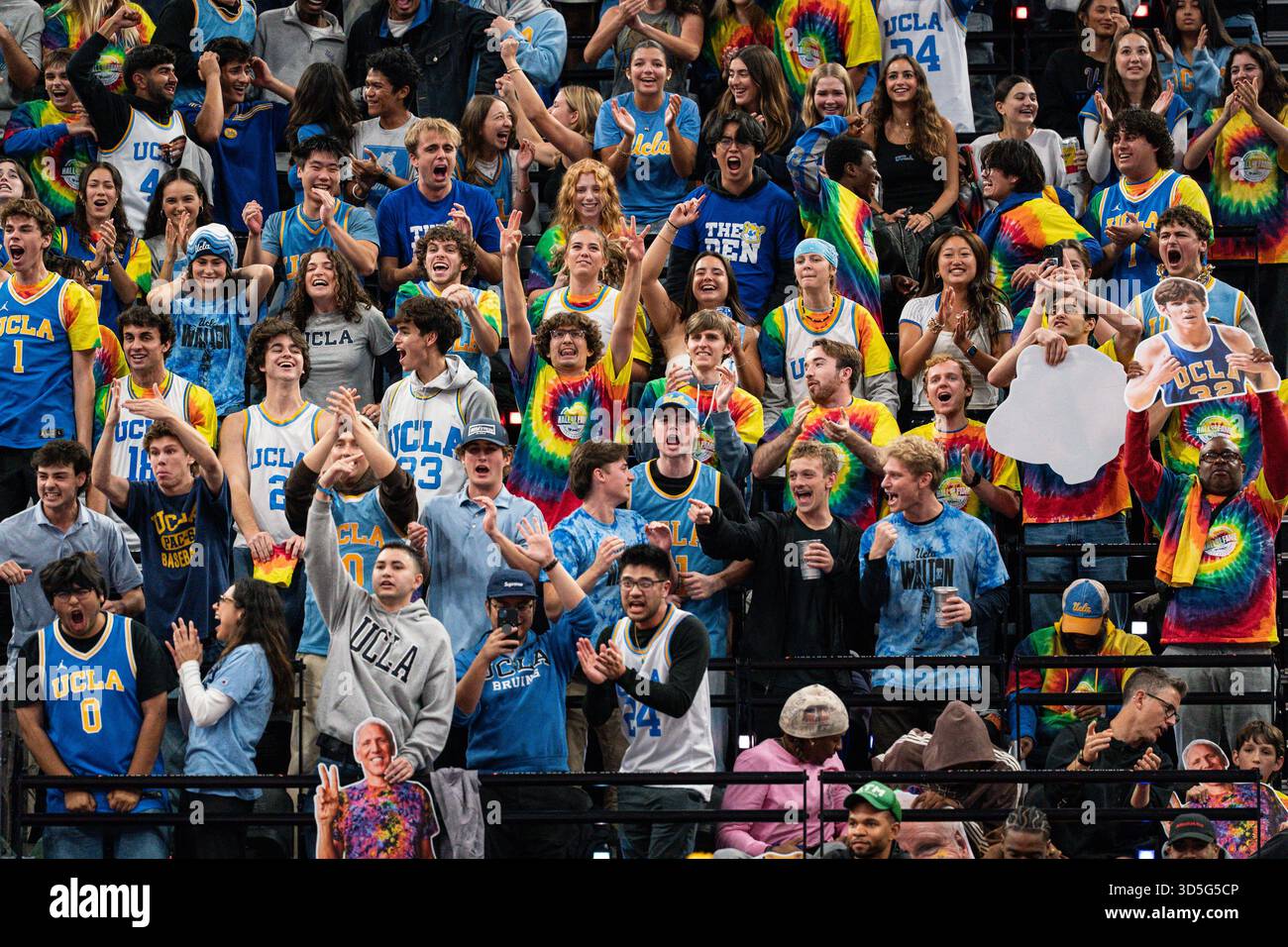 Fans react during a NCAA men’s Hall of Fame Series between the UCLA ...