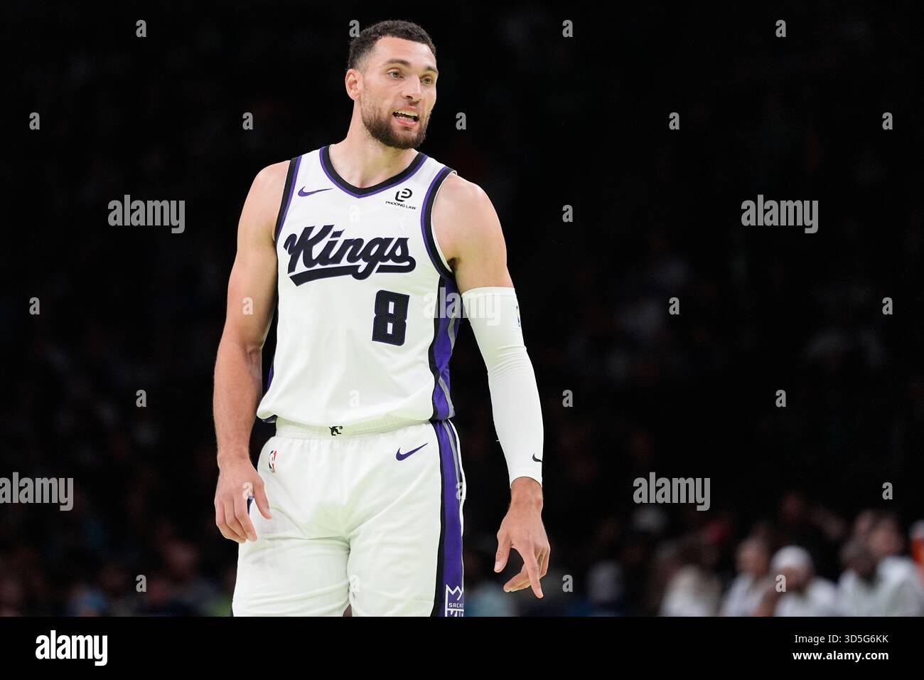 Sacramento Kings guard Zach LaVine (8) stands on the court during the first half of an NBA Cup ...