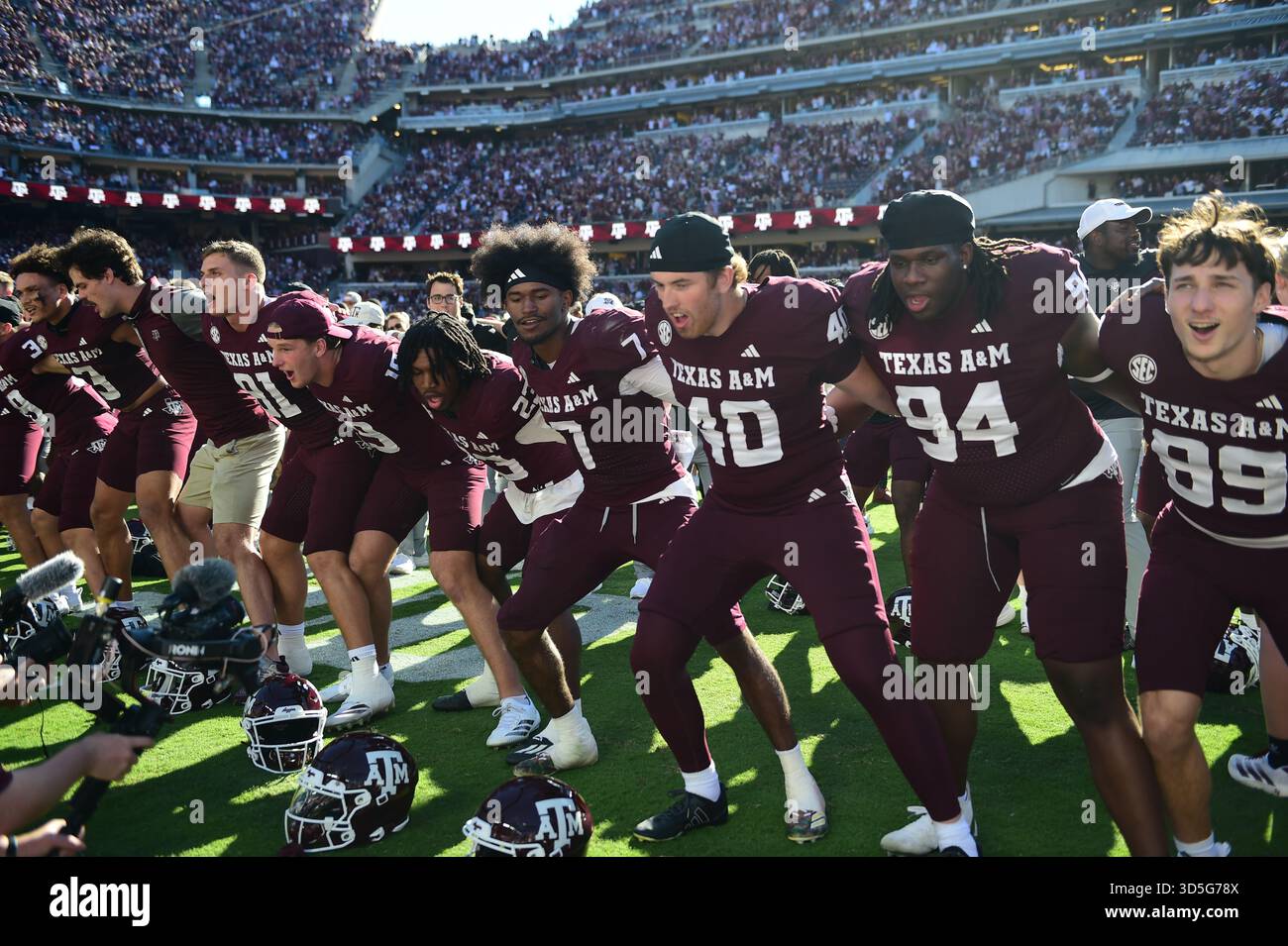 College Station, Texas, USA. 15th Nov, 2025. Texas A&M Aggie players ...