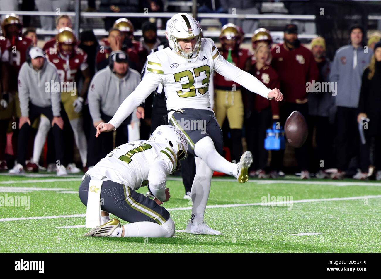 Georgia Tech kicker Aidan Birr (33) boots a field goal to put his team ...