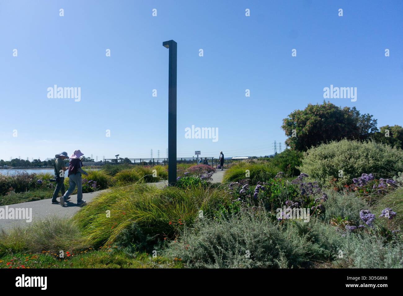 San Francisco Bay Trail Meta's Reality Labs technology campus in ...