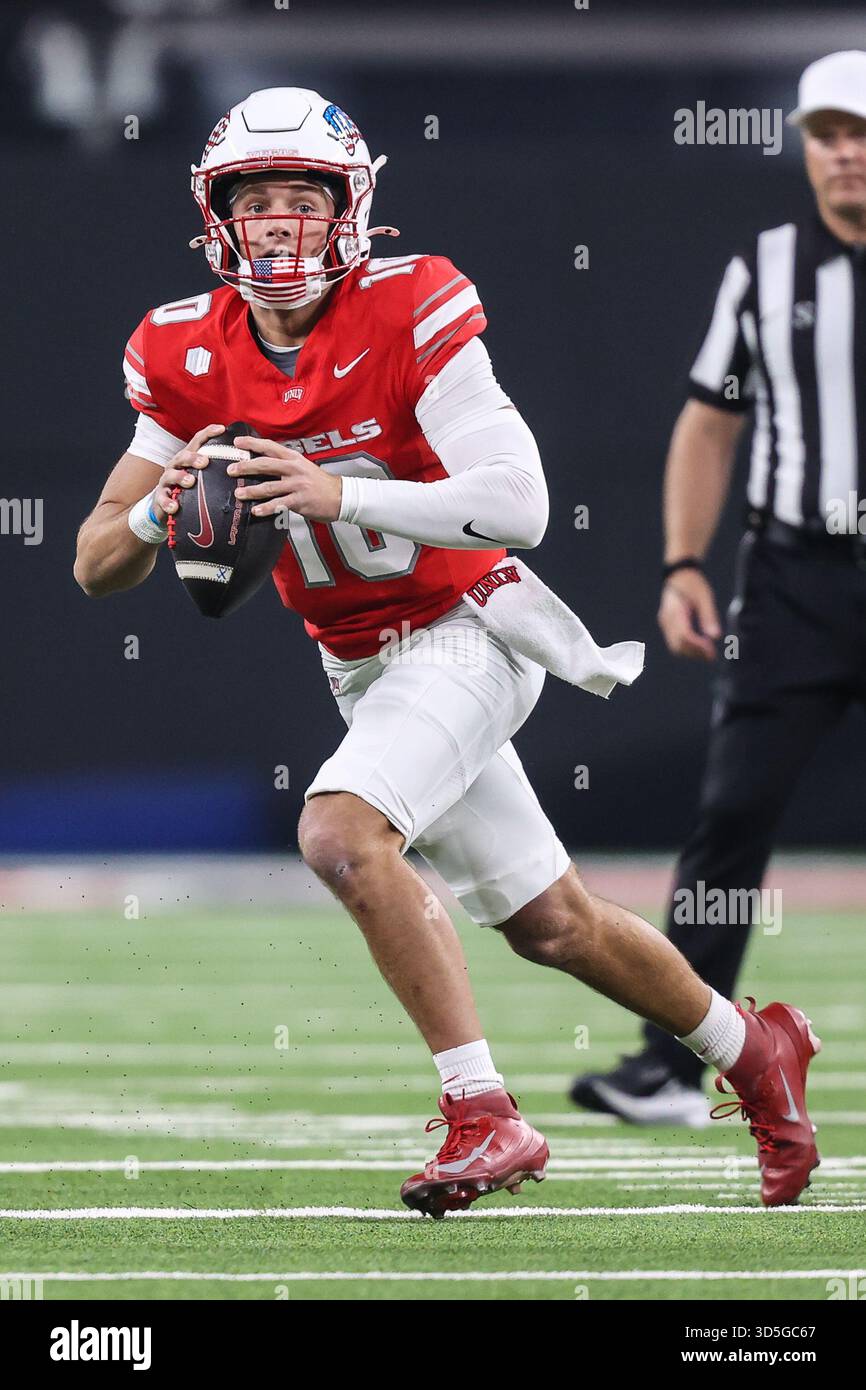 November 15, 2025: UNLV Rebels quarterback Anthony Colandrea (10) looks ...