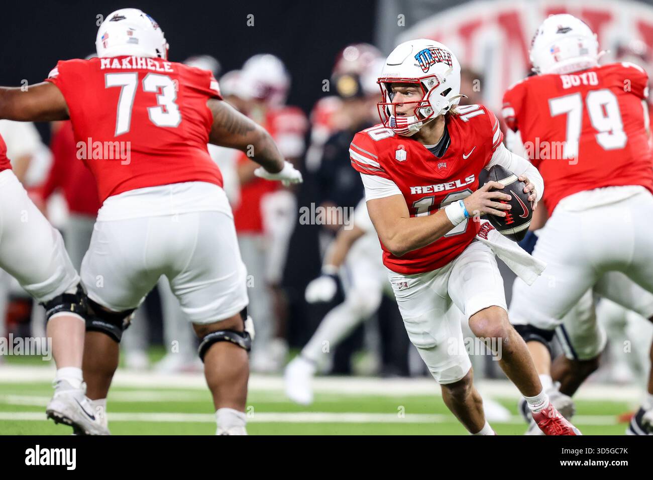November 15, 2025: UNLV Rebels quarterback Anthony Colandrea (10) looks ...