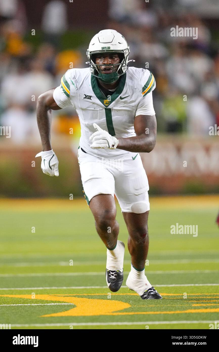 Baylor tight end Michael Trigg runs a route against Utah during the ...