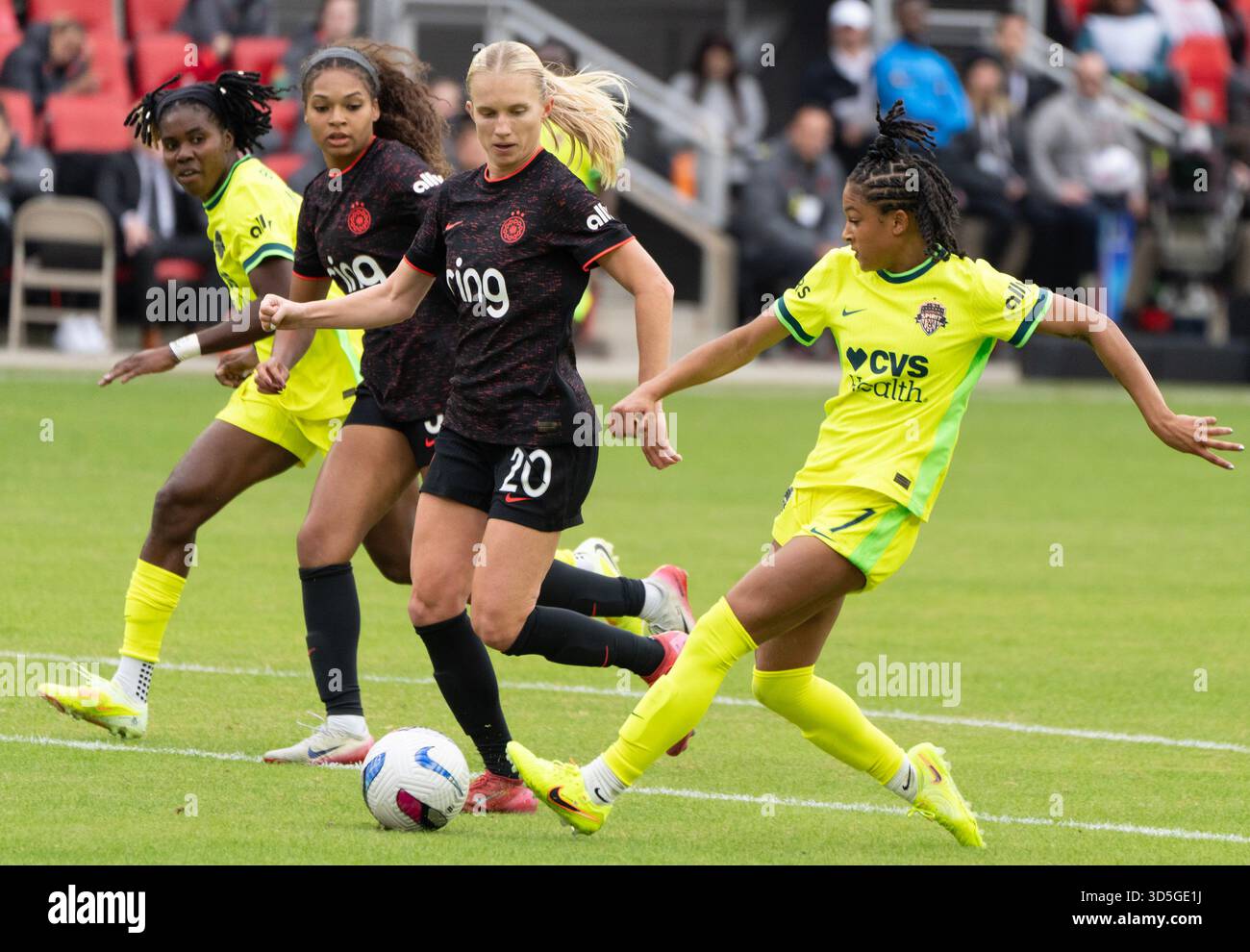 WASHINGTON, DC - : NOVEMBER 15 Washington Spirit midfielder Croix ...
