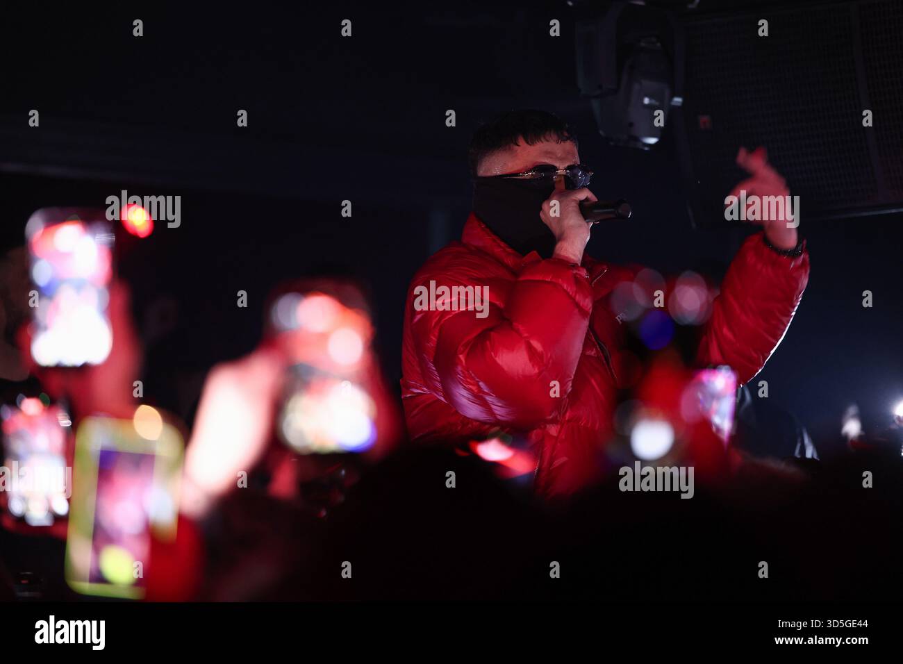 16 November 2025, Hesse, Gießen: Rapper Haftbefehl performs at La Louve ...