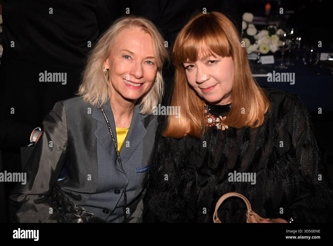 15 November 2025, Bavaria, Munich: Tine Nehler and Gabi Czöppan ...
