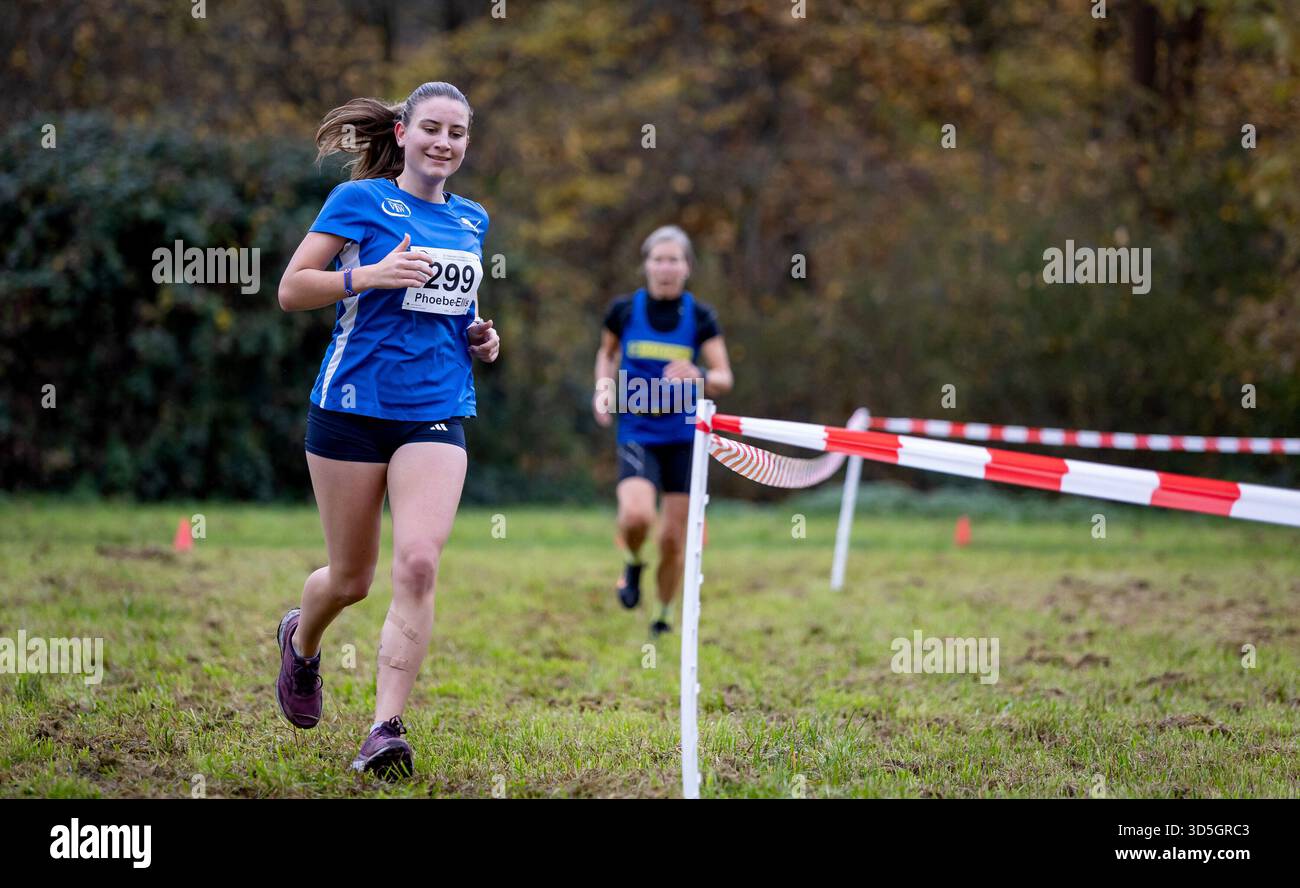 Having fun: Phoebe-Ellis Pöselt (TV Waldstraße Wiesbaden); 33rd ...