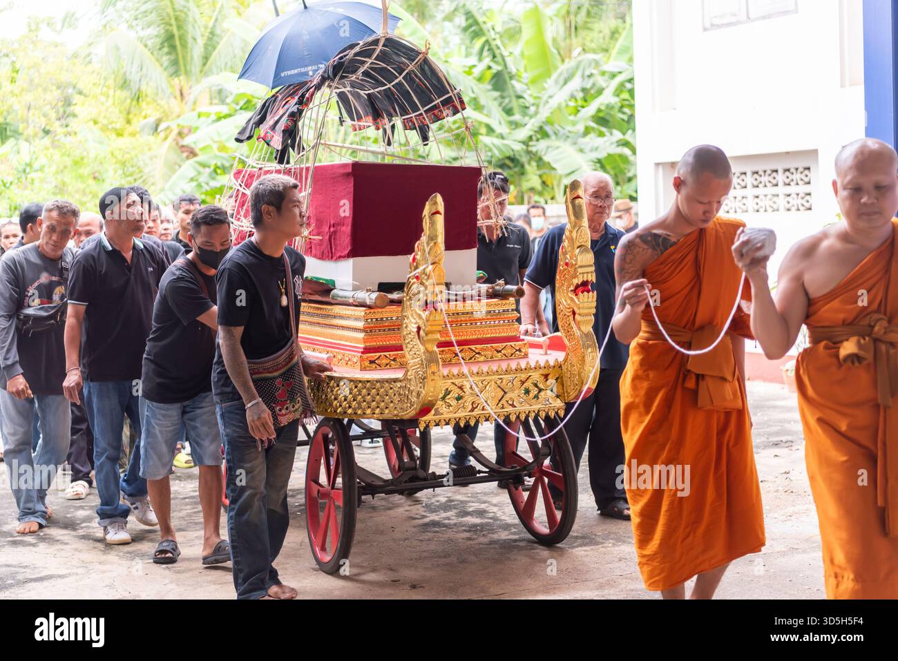 Suphanburi, Thailand - November 7, 2025 : Mourners in traditional ...