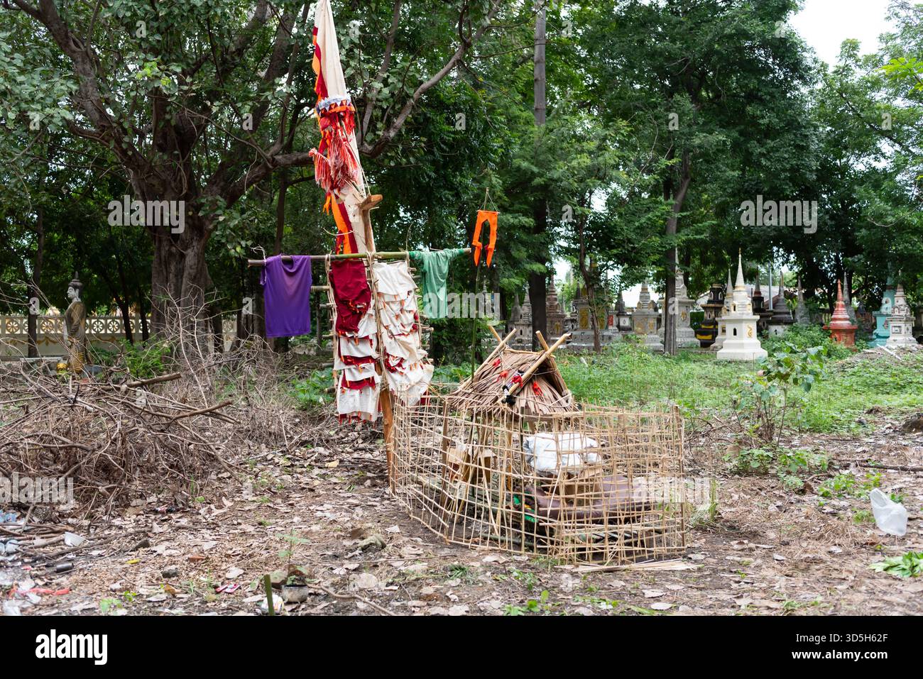 Ritualstructure hi-res stock photography and images - Alamy