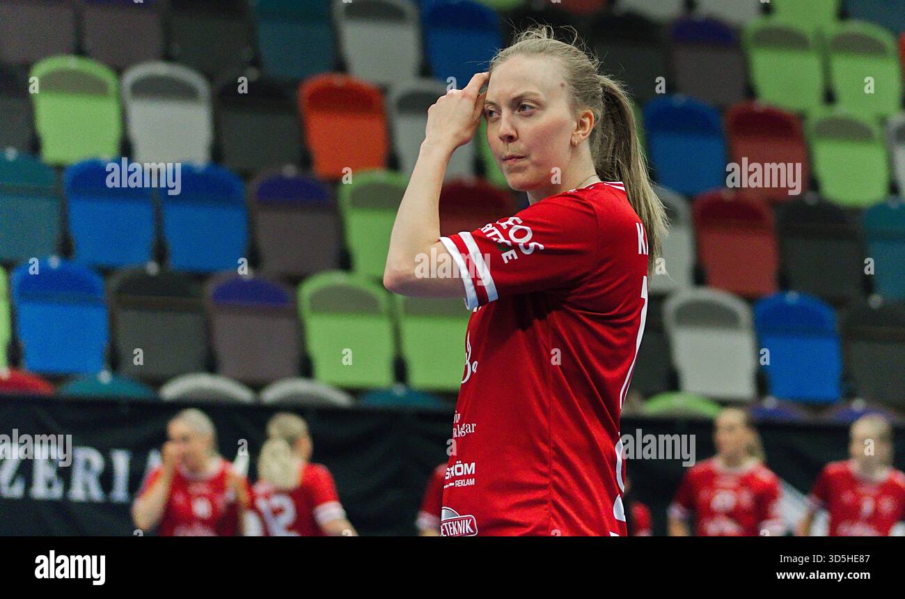 Jönköping, Sweden. 8 August, 2025. Hovslatts 10 Linda Karlsson during Womens' Swedish Div 1 ...