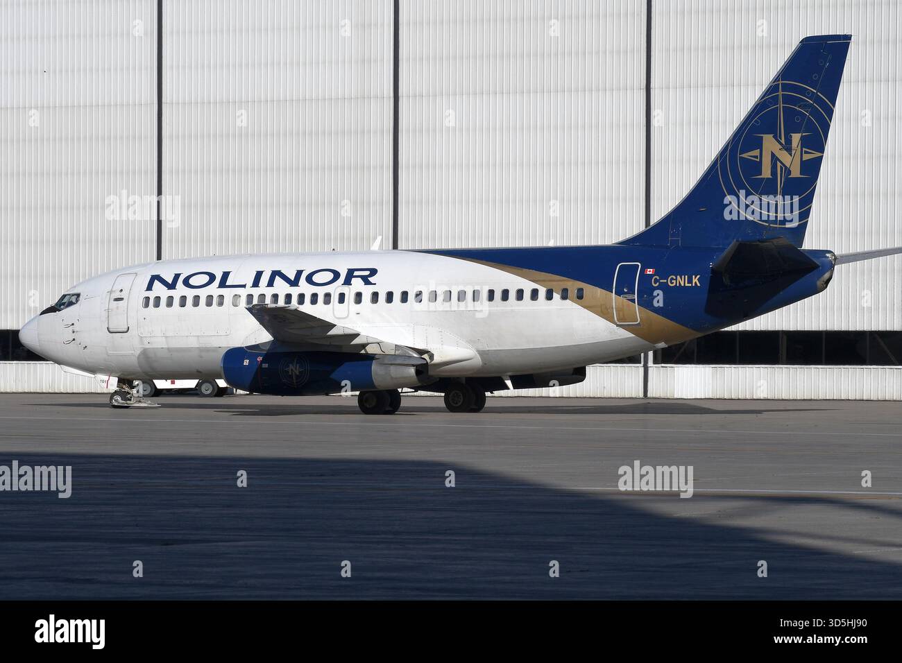 NOLINOR BOEING 737-200C C-GNLK Stock Photo - Alamy