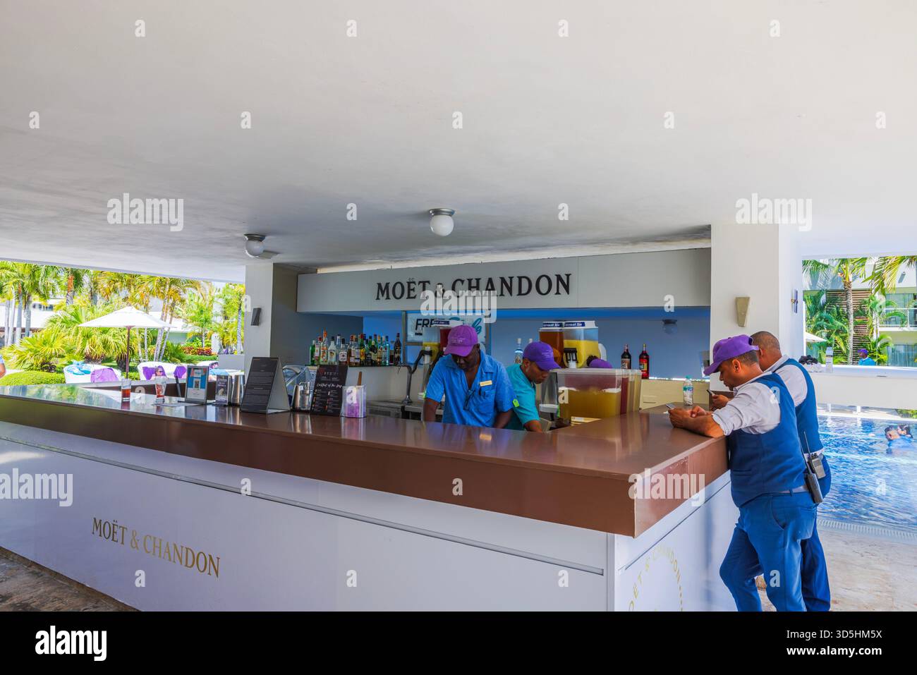 Diamond club beach bar hi-res stock photography and images - Alamy