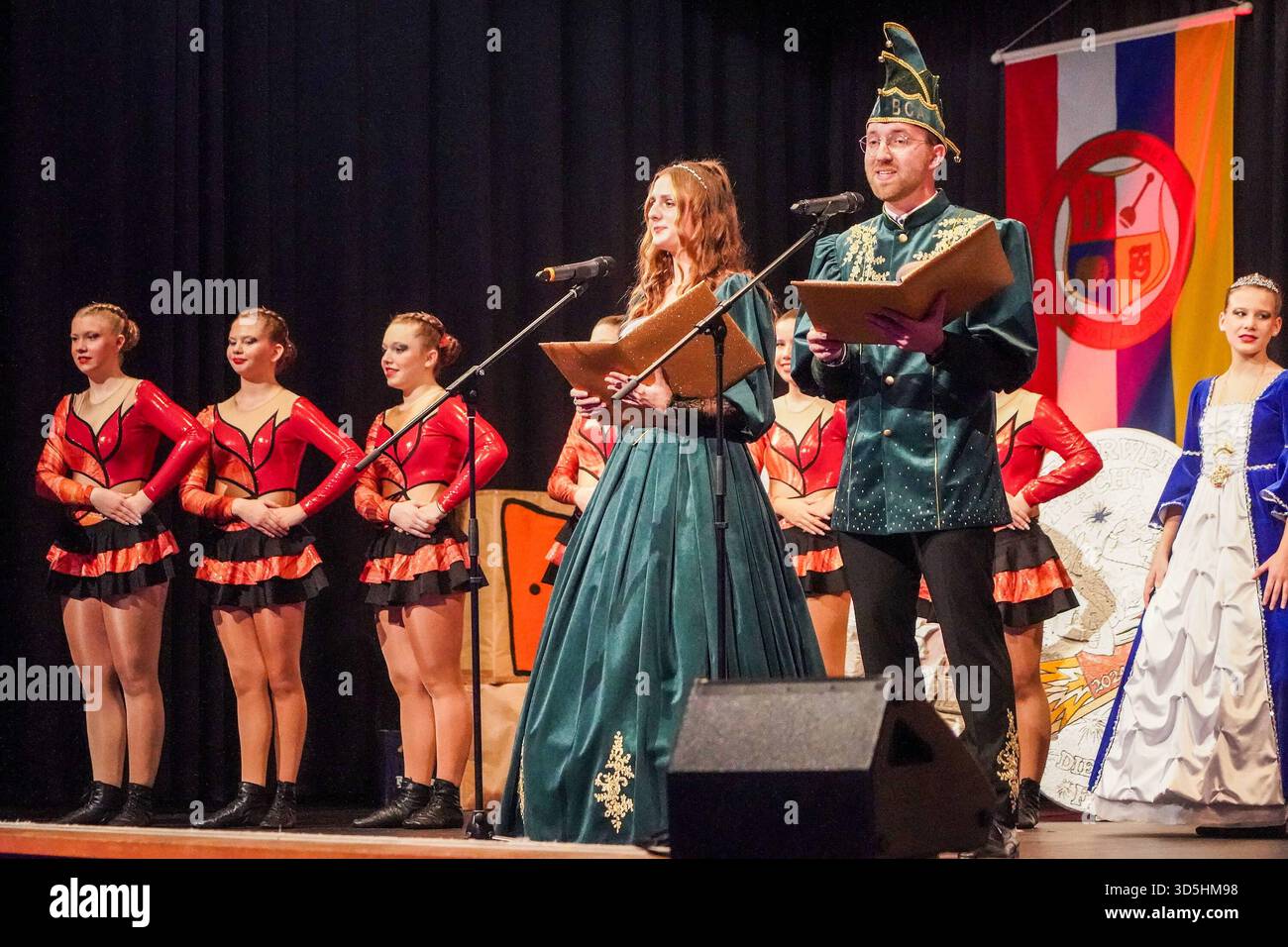 Das Prinzenpaar Max I. und Josephine I. schwört auf die 78. Kampagne ...