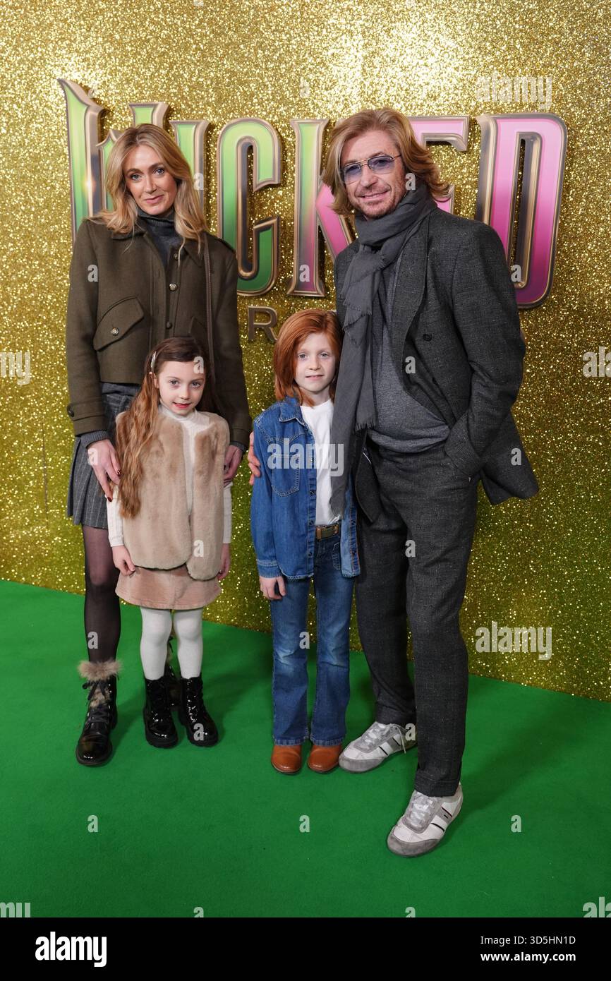 Nicky and Kelly Clarke with their children CeCee and Nico attending the ...