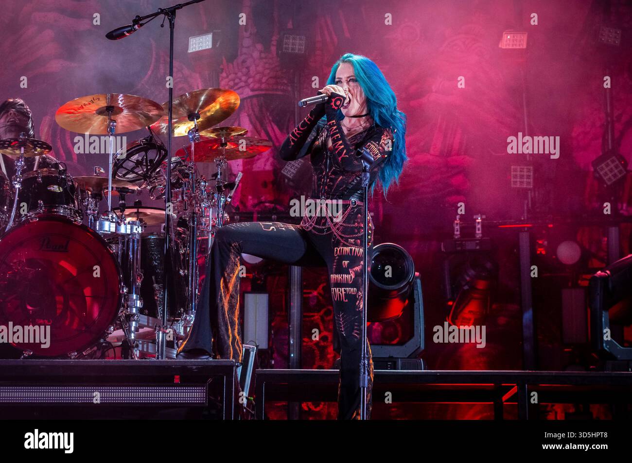Daniel Erlandsson and Alissa White-Gluz from Arch Enemy live at a ...
