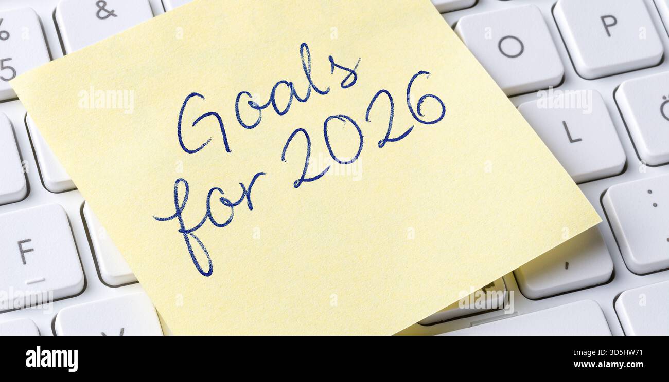 2026 goals on notepad hi-res stock photography and images - Alamy
