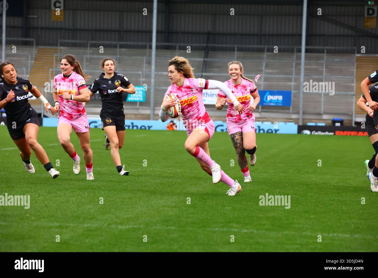 Exeter, Devon, UK. 16th November, 2025. PWR Premiership Women’s rugby ...