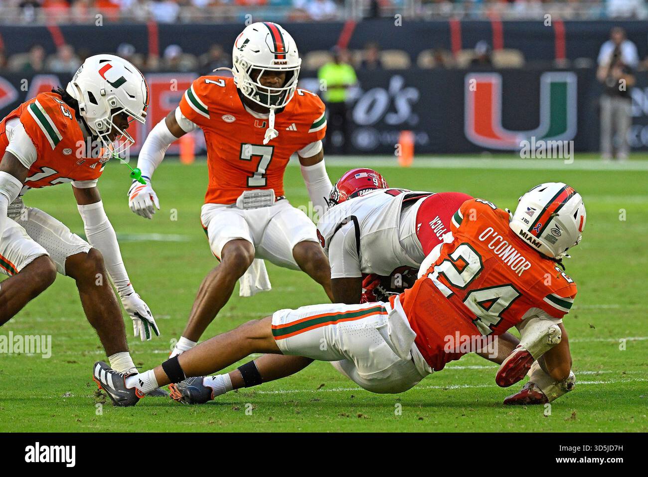 MIAMI GARDENS, FL - NOVEMBER 15: Miami defensive back Ethan O'Connor ...