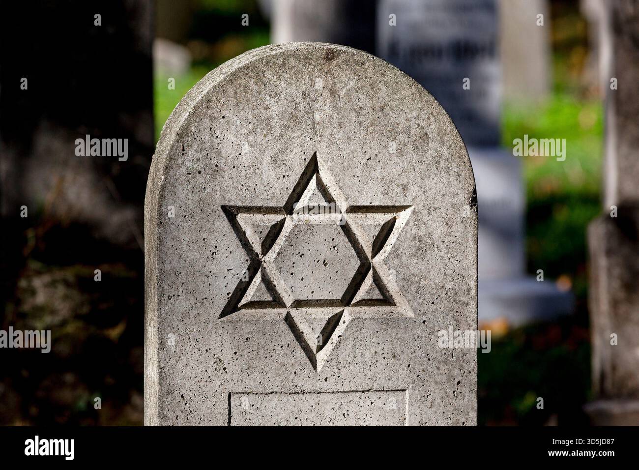 Davidstern, Jüdisches Symbol an einem Grabstein, alter jüdischer ...