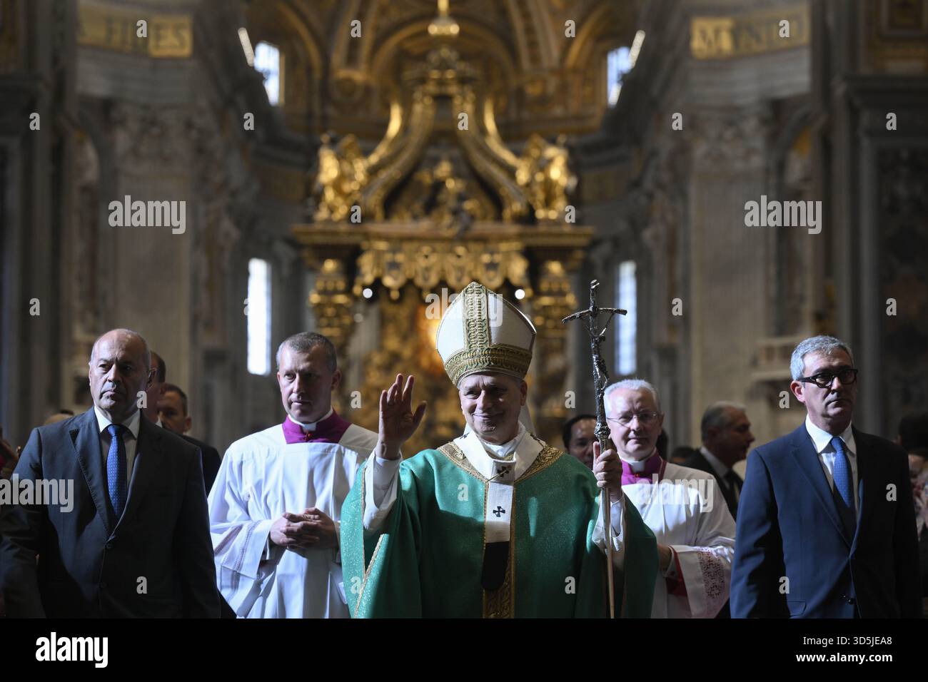 **NO LIBRI** Italy, Rome, Vatican, 2025/11/16 Pope Leo XIV leads a mass ...