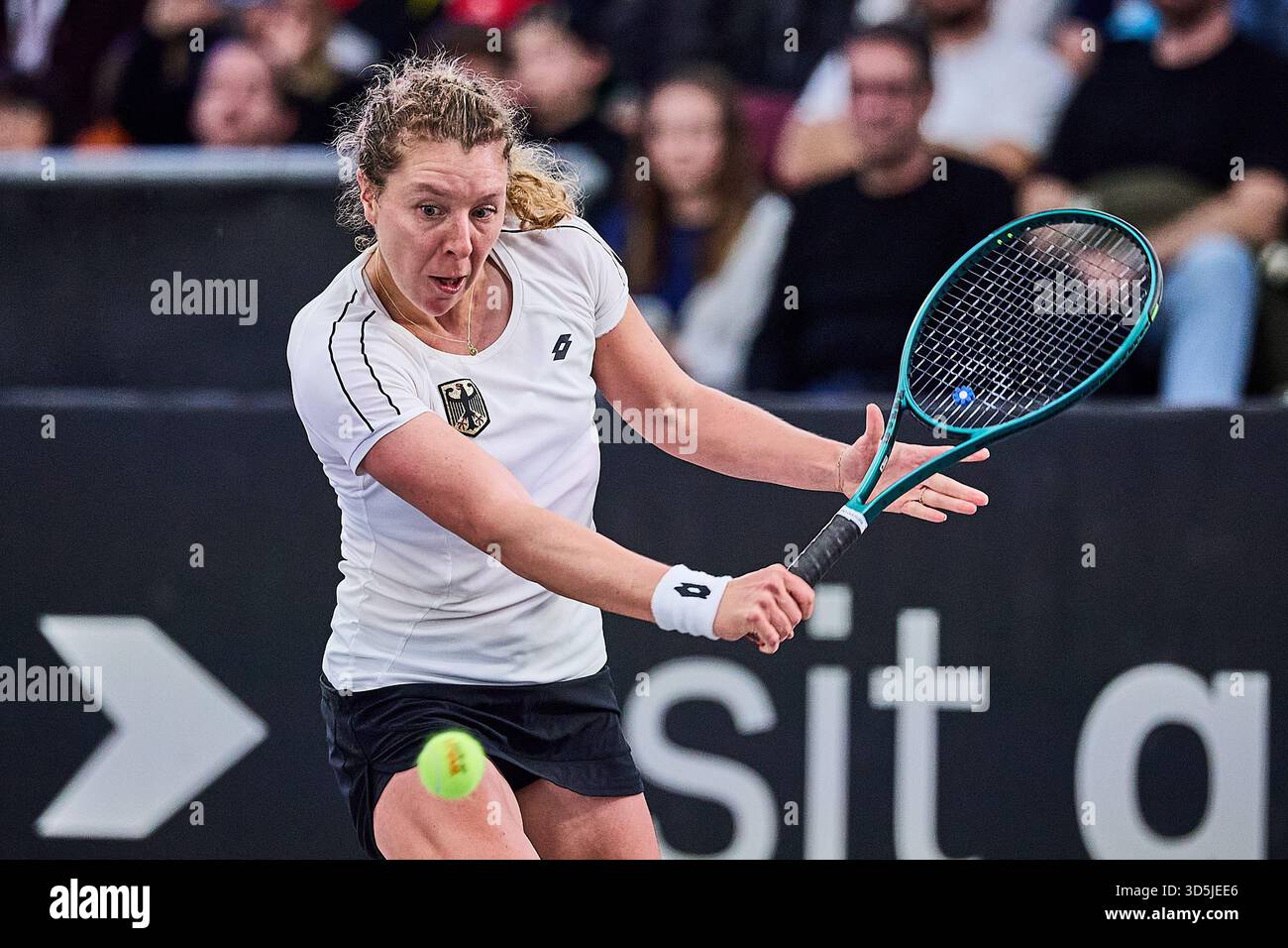 16 November 2025, Bavaria, Ismaning: Tennis, Women: Billie Jean King Cup - play-off round, group ...