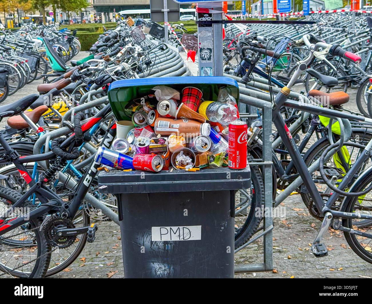 Pmd container hi-res stock photography and images - Alamy