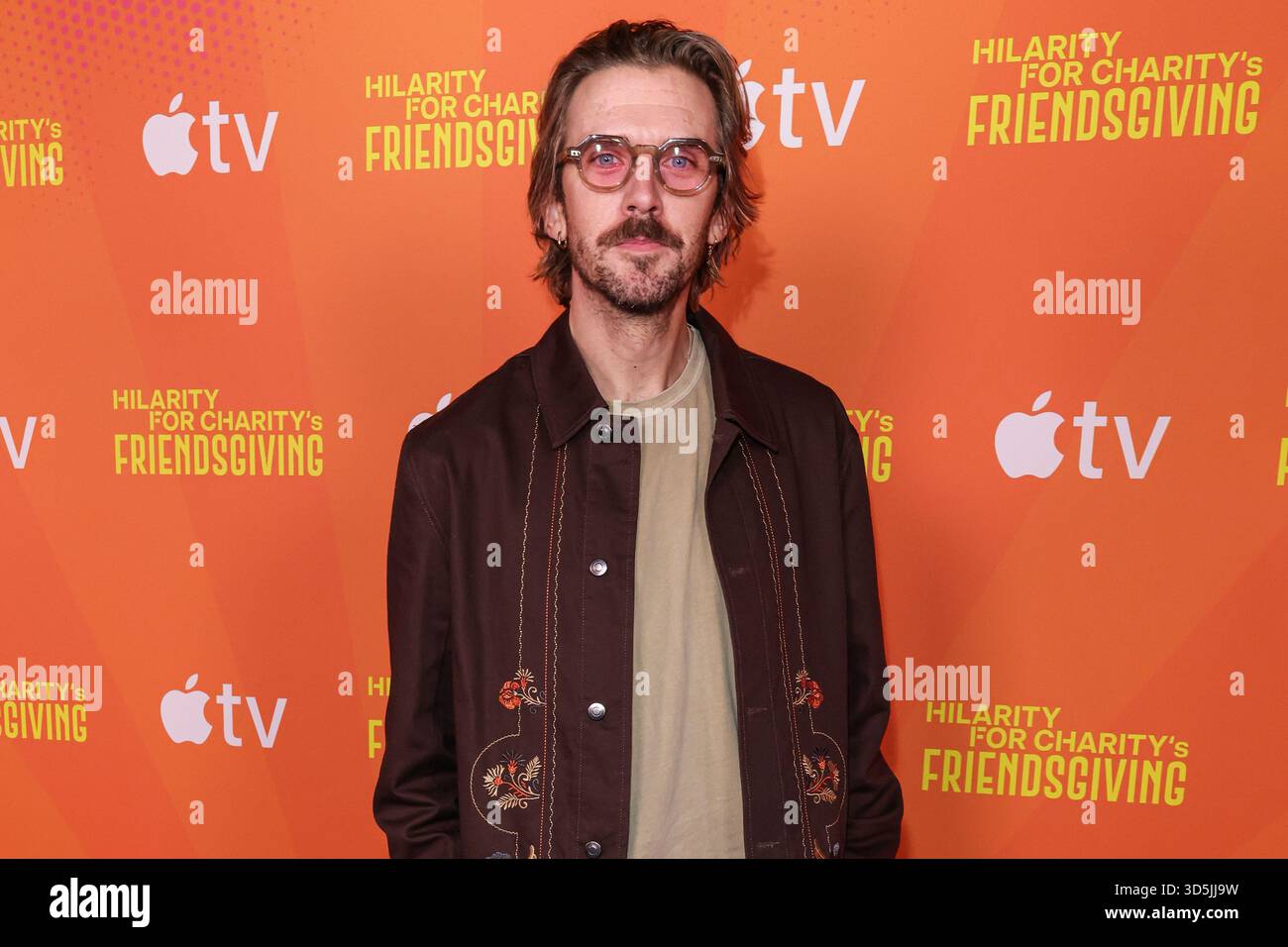 LOS ANGELES, CALIFORNIA, USA - NOVEMBER 15: English actor Dan Stevens ...